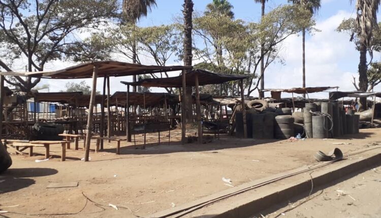 In Pictures: Mbare Magaba day 1 of lockdown - Savanna News