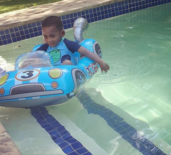 Emtee Biography, Age, Wife, Net worth, Cars, Houses, Children, Albums