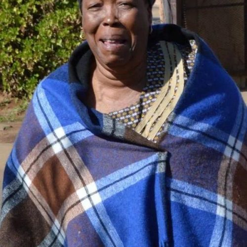 Lydia Mokgokoloshi Biography, Pics, Husband, Skeem Saam, Net Worth