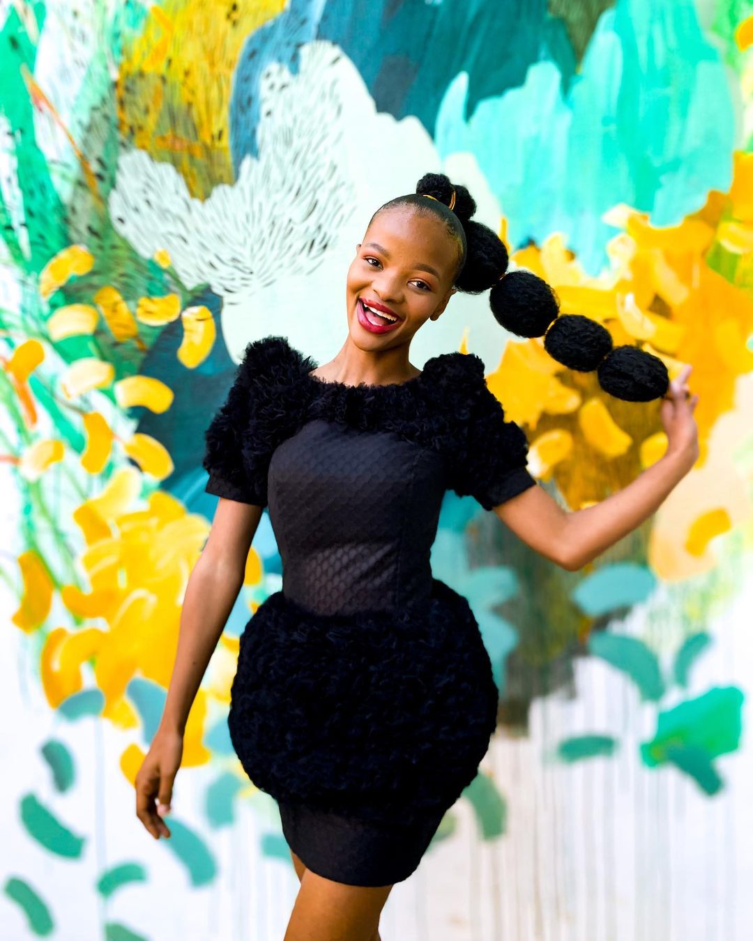 Botlhale Boikanyo Biography: Age, Career, Boyfriend, Net Worth, Cars