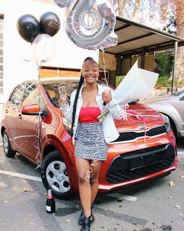 Botlhale Boikanyo Biography: Age, Career, Boyfriend, Net Worth, Cars