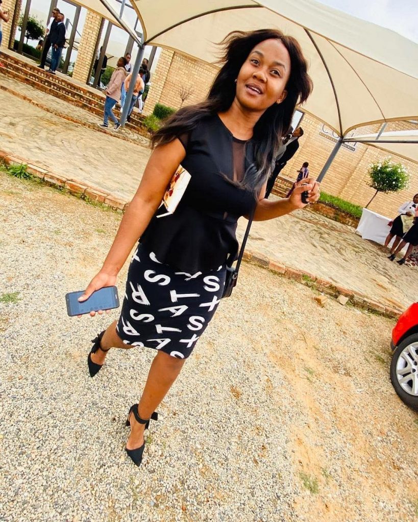 Omphemetse Tolo Biography, Age, Pictures, Isono, Boyfriend, Net worth
