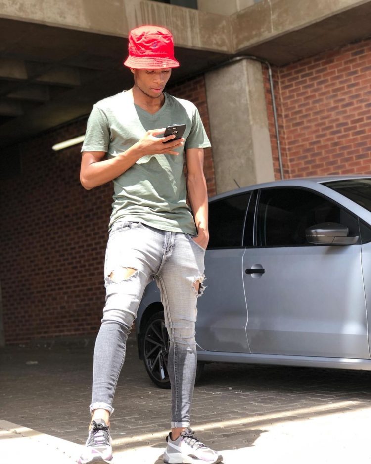 Bongani Sam Biography, Age, Career, Pictures, Clubs, Cars, Net Worth