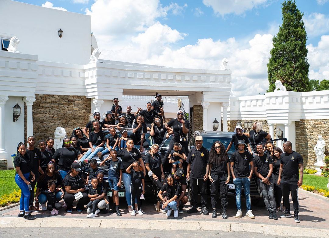 Pictures: MaMkhize hosts three generations of her family members in her ...