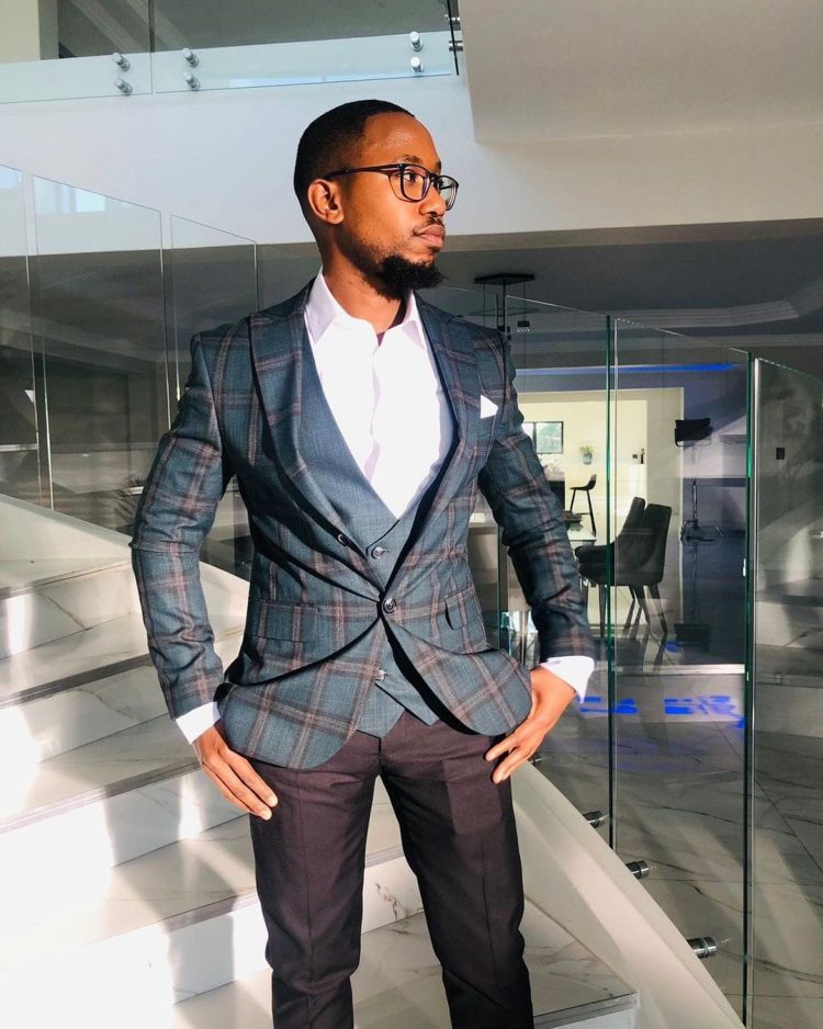 Mbulelo Ndlazilwana Biography: Age, Career, Girlfriend, Net Worth